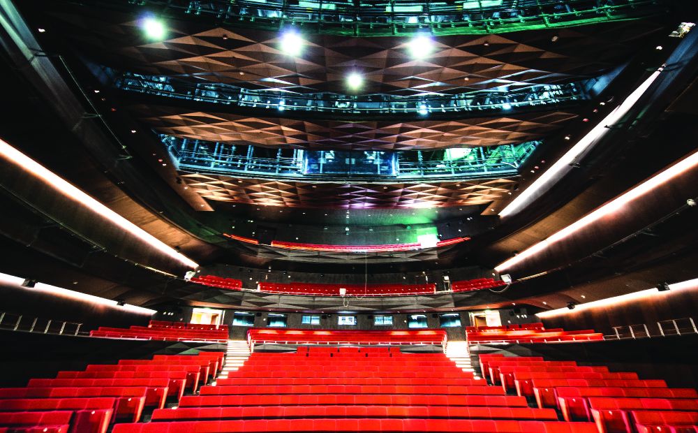 25 ألف زائر على خشبة مسرح إثراء سنوياً | Ithra