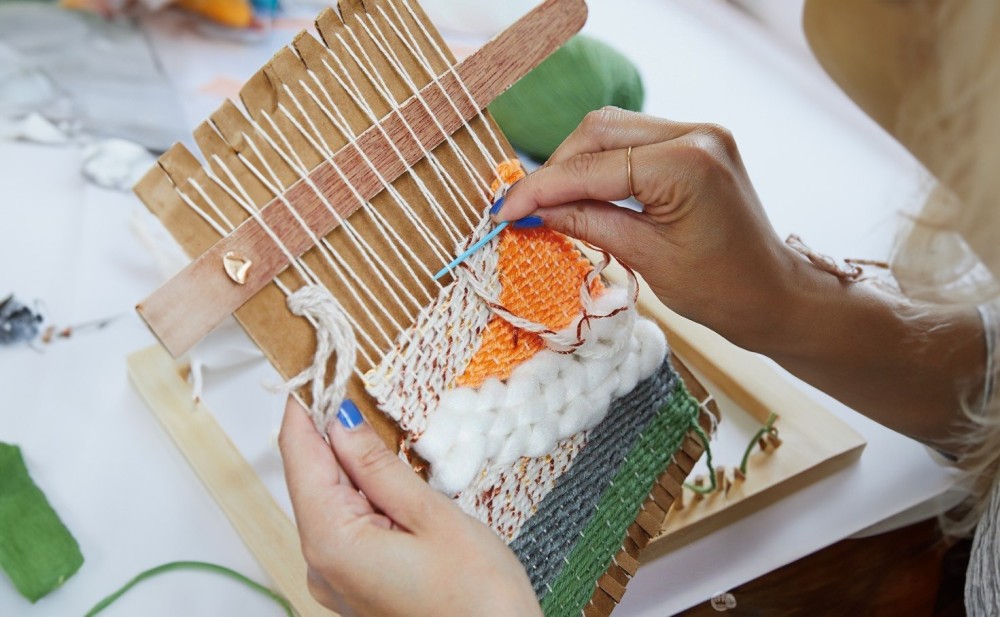 Weaving with Recycled Materials | Ithra